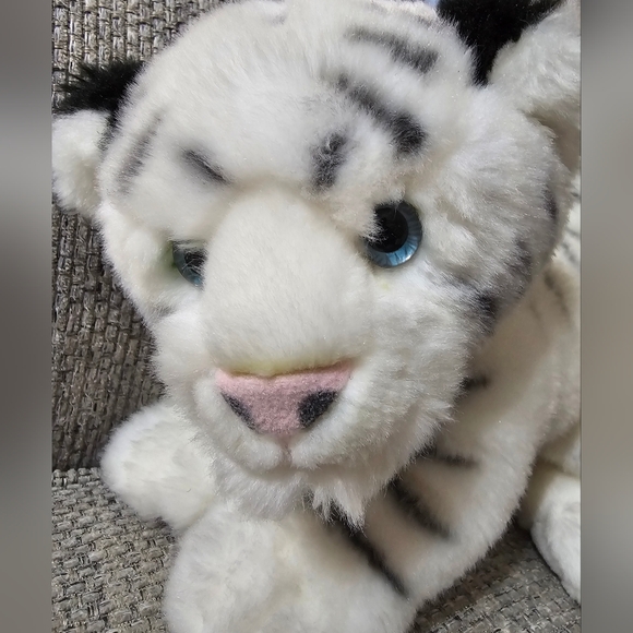 Aurora | Toys | Aurora White Siberian Tiger Cub Plush Stuffed Animal ...